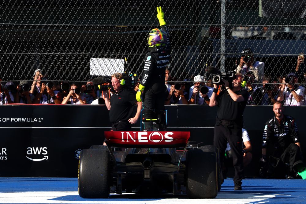 Russell needs to prove his theory about stark Hamilton contrast - The Race