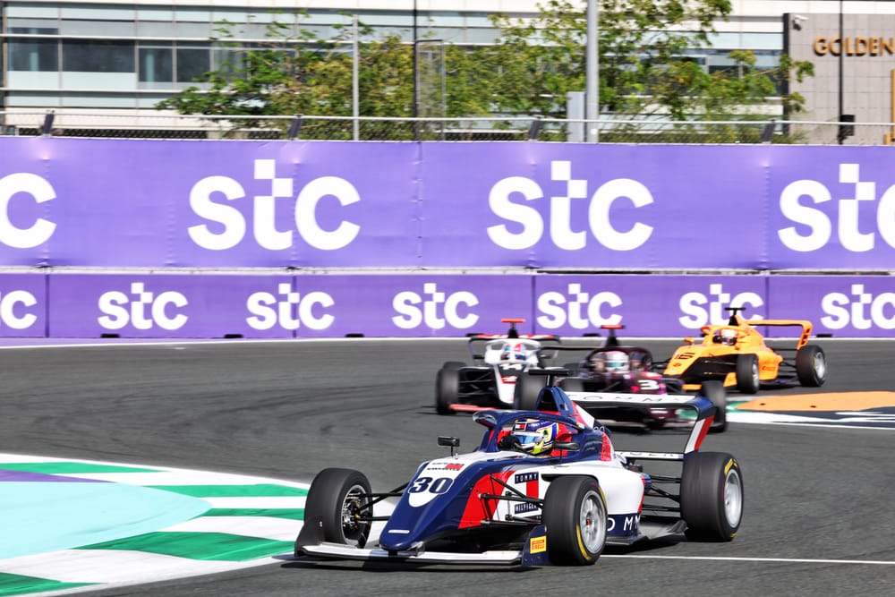 Six key takeaways from F1 Academy's full-time F1 debut - The Race