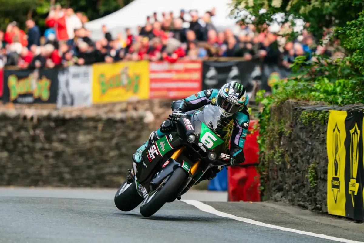 Dunlop breaks TT podium record with win 31 - The Race