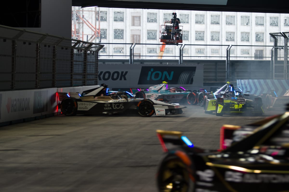 Julieth diaz naked pics nagi is the easy-going girl with