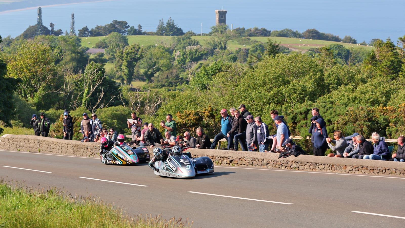 Crowe brothers become home heroes with Sidecar TT win - The Race